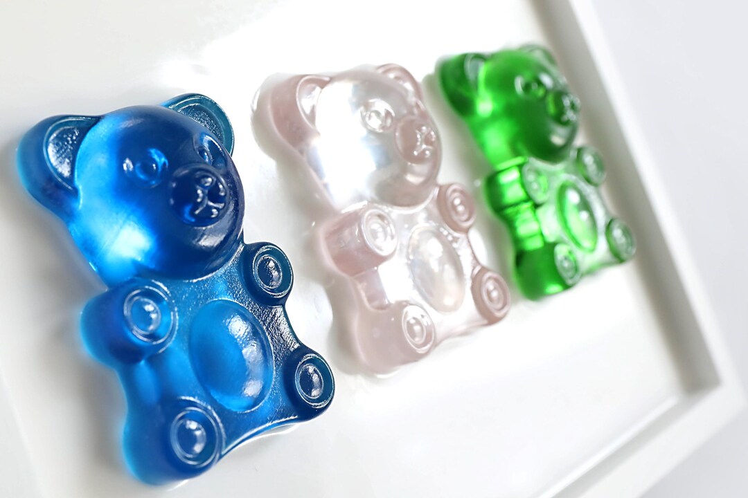 Adorable Resin Bears Art Set, Unique Wall Hanging for Nursery Decor ...