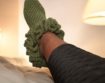 Crochet Footie Socks With Ruffles, Ruffle Booties, Slippers, Great Gift ...