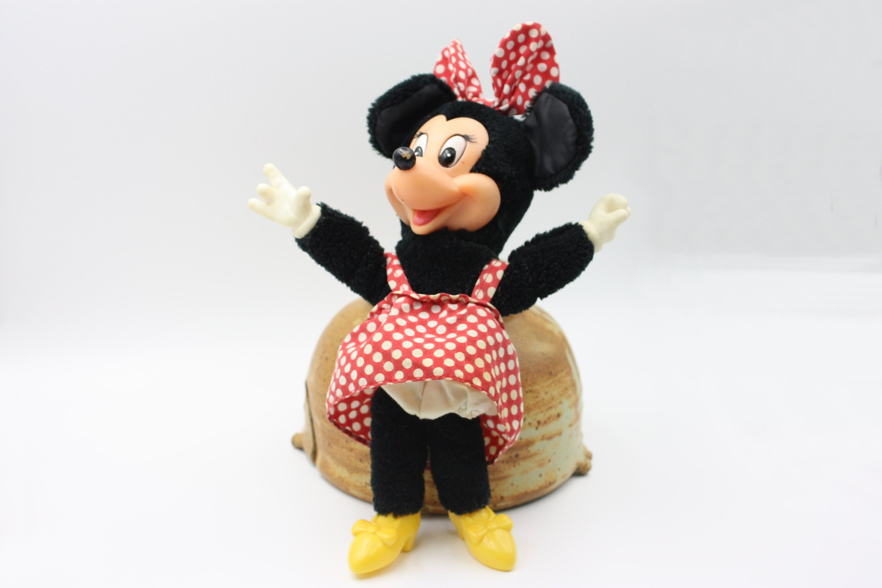 Vintage Minnie Mouse Doll Wallace Berrie Disney Plush Minnieb - Etsy