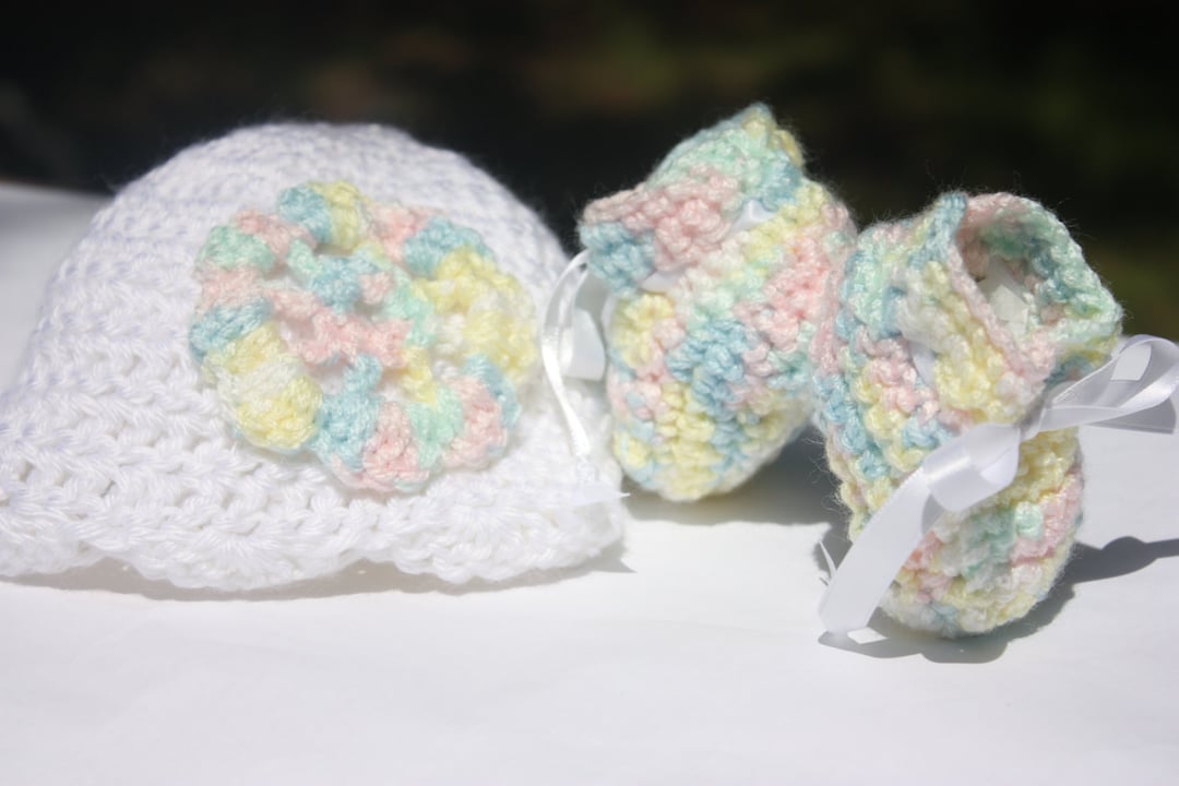 Rainbow Crochet Baby Set - Crochet Baby Gift Set - Newborn Booties and ...