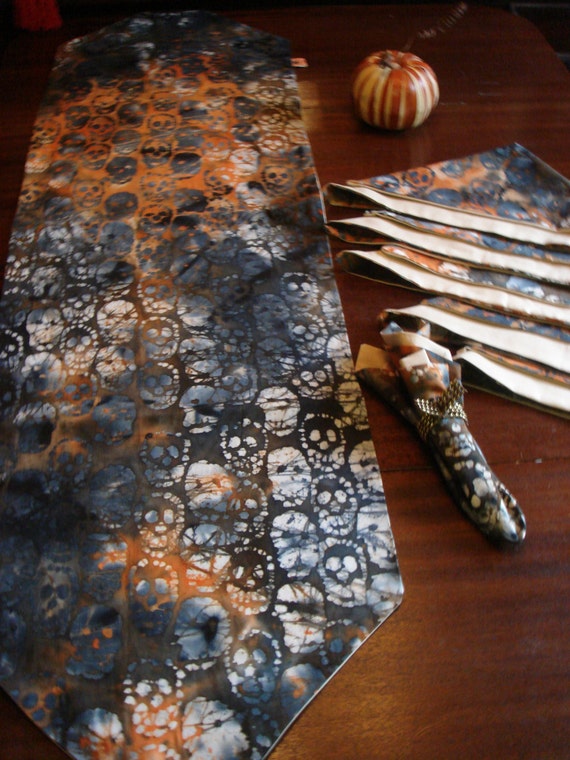 Ghoulish Skull Batik Table Runner and 6 Napkins Reversible | Etsy