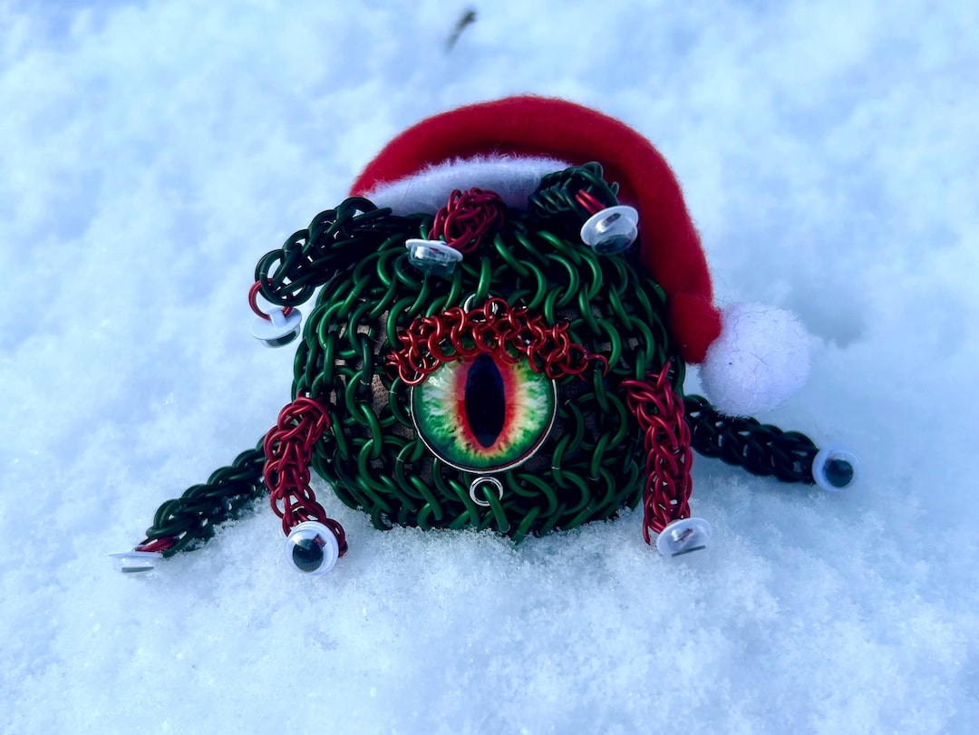 Santa Beholder Fidget - Dungeons & Dragons Stress Ball - Christmas ...