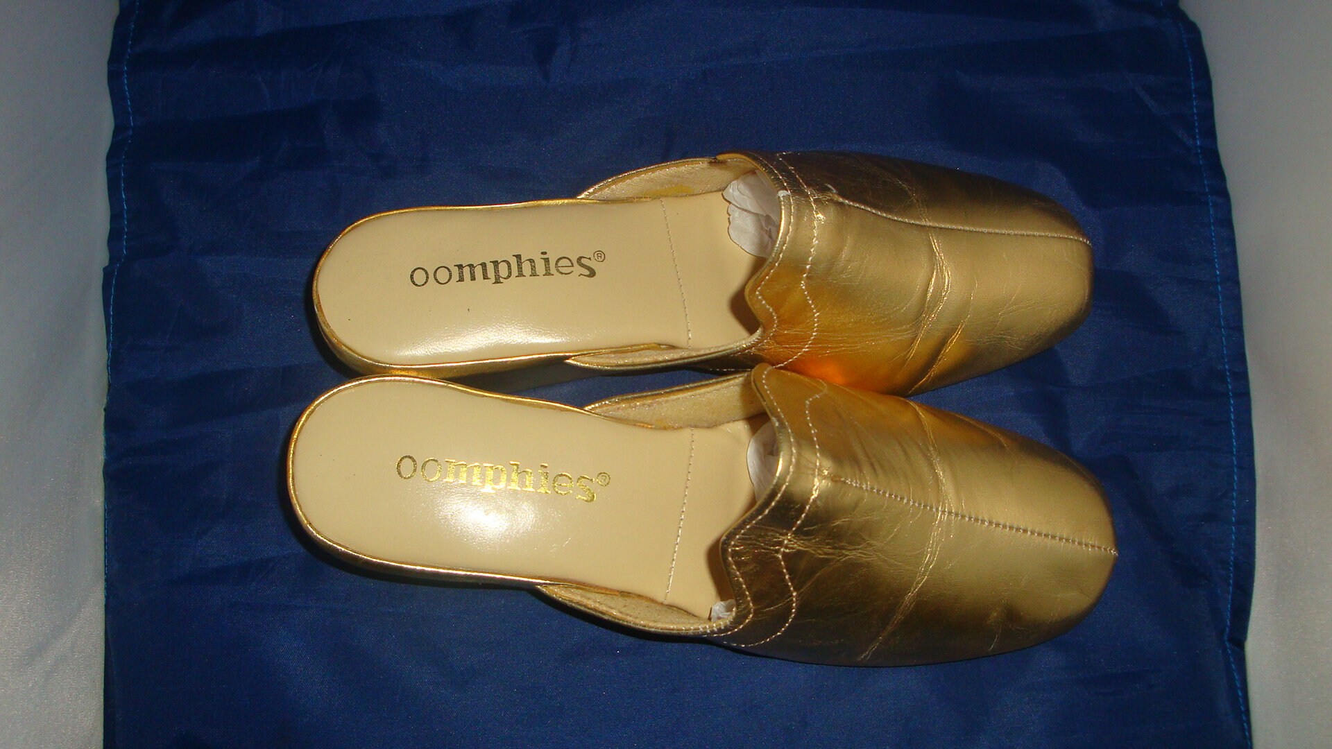 Vintage Oomphies Granada Classic Gold Leather Slippers/ Shoes(1980s ...
