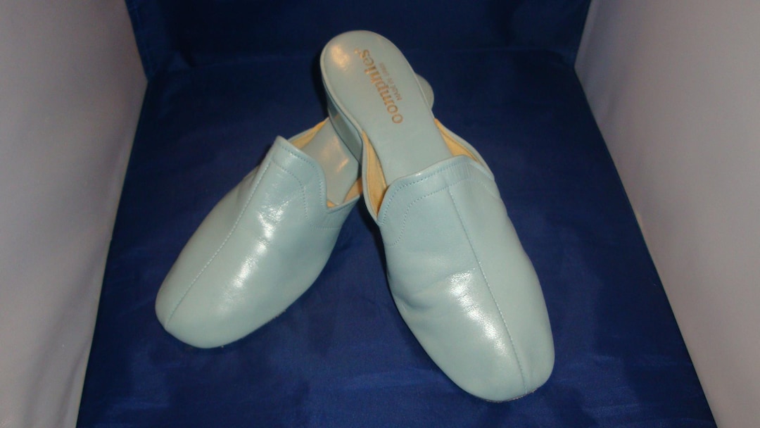 Vintage OOMPHIES Granada Light Blue Leather Slippers/ Shoes (1980s ...