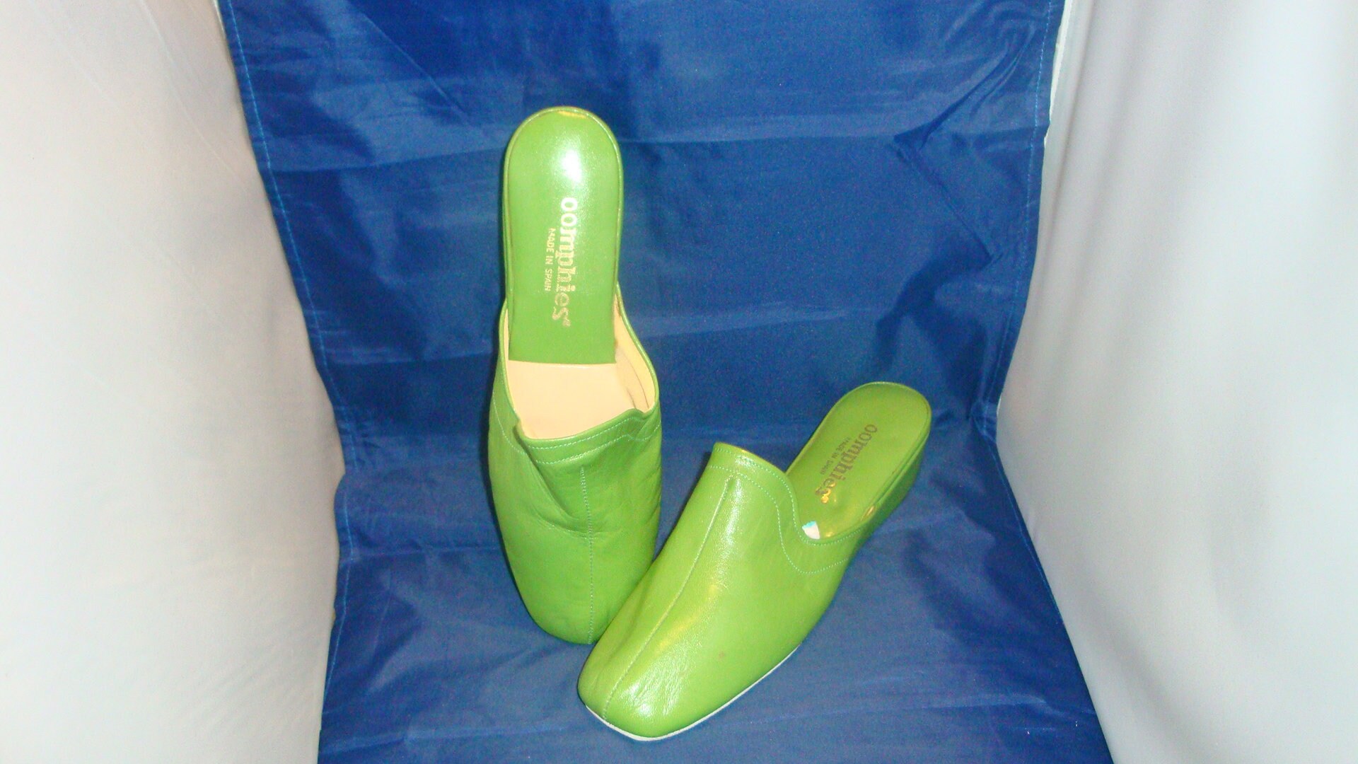 Vintage OOMPHIES Granada Lime Green Leather Slippers/house Shoe Size 9 ...
