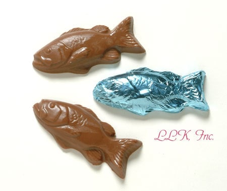 Foil Wrapped Medium Chocolate Fish 1 Pound Bulk Box Approx - Etsy