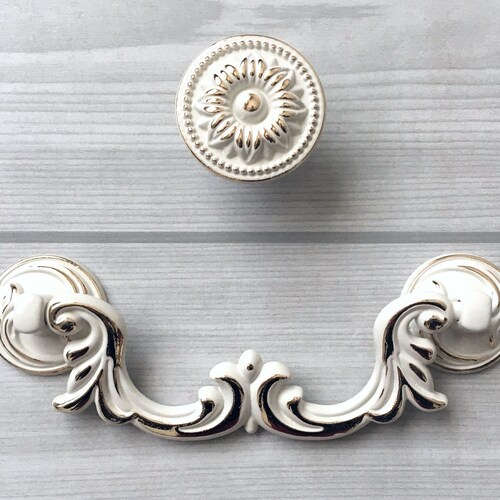 2.5 Shabby Chic Dresser Knobs Pulls Drawer Pull Handles - Etsy