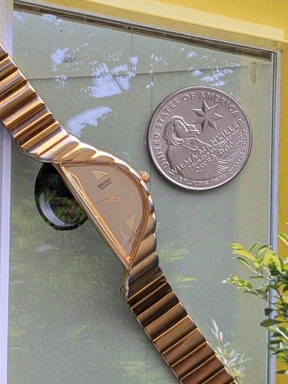 Vintage SEIKO Half Moon Watch from Gold Tone Quartz W… - Gem