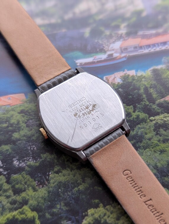Vintage SEIKO Two Tone Tank Quartz Watch with Date De… - Gem