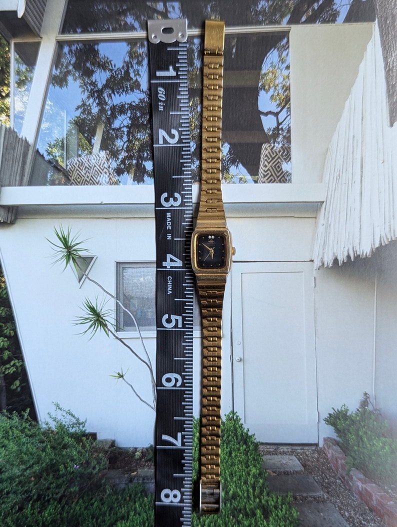 Vintage SEIKO Small Tank Quartz Watch With Original Band Diamond Detail ...