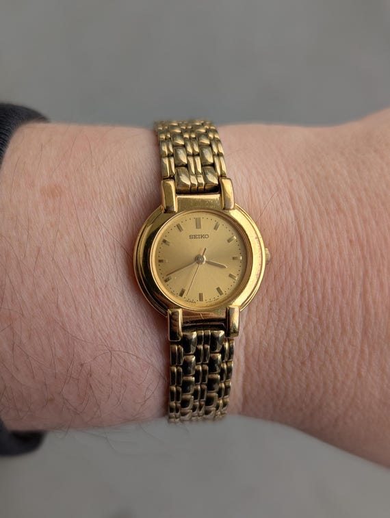 Vintage SEIKO Gold Tone Quartz Watch with New Battery… - Gem