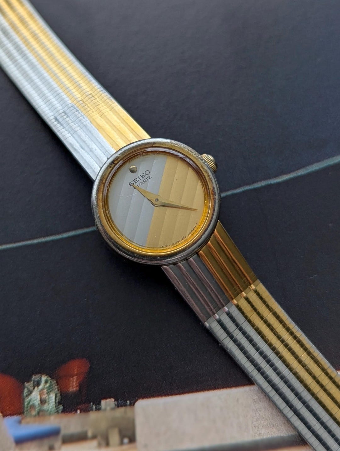 Vintage Seiko Two Tone Tank Watch: Quartz Movement, Round Bezel - Etsy