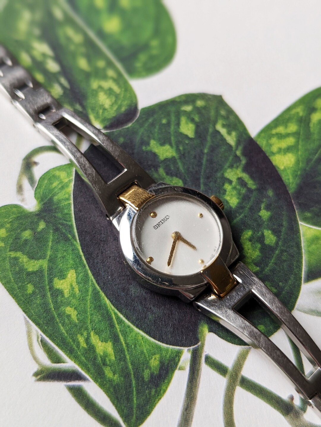 Vintage Seiko Silver Quartz Watch With Gold Accents, White Dial and New ...