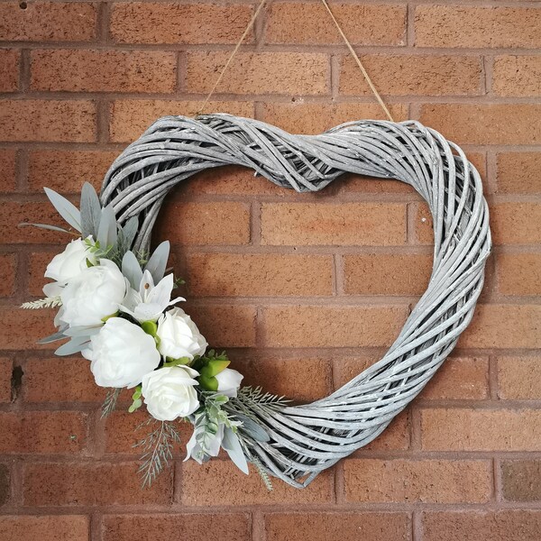 Wicker Heart - Etsy UK