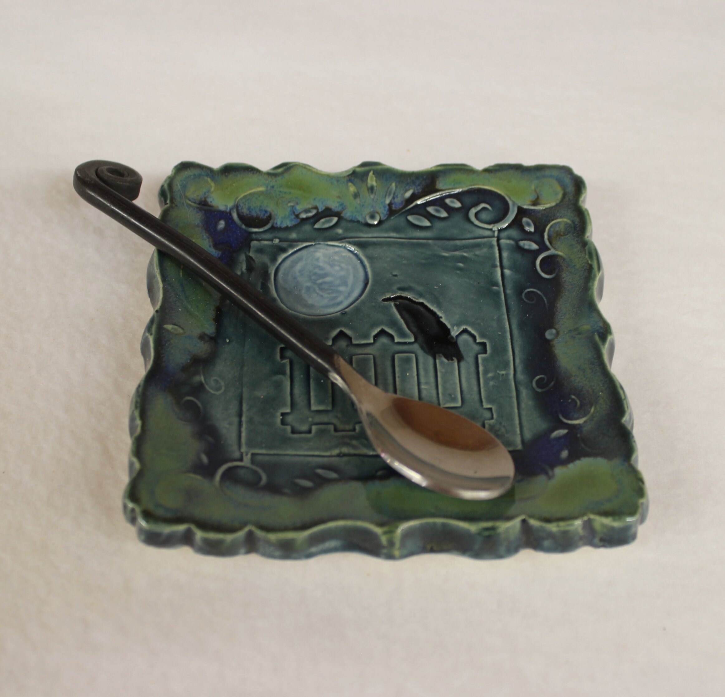 Full Moon Raven on a Picket Fence Ceramic Spoon Rest, Dessert Plate ...