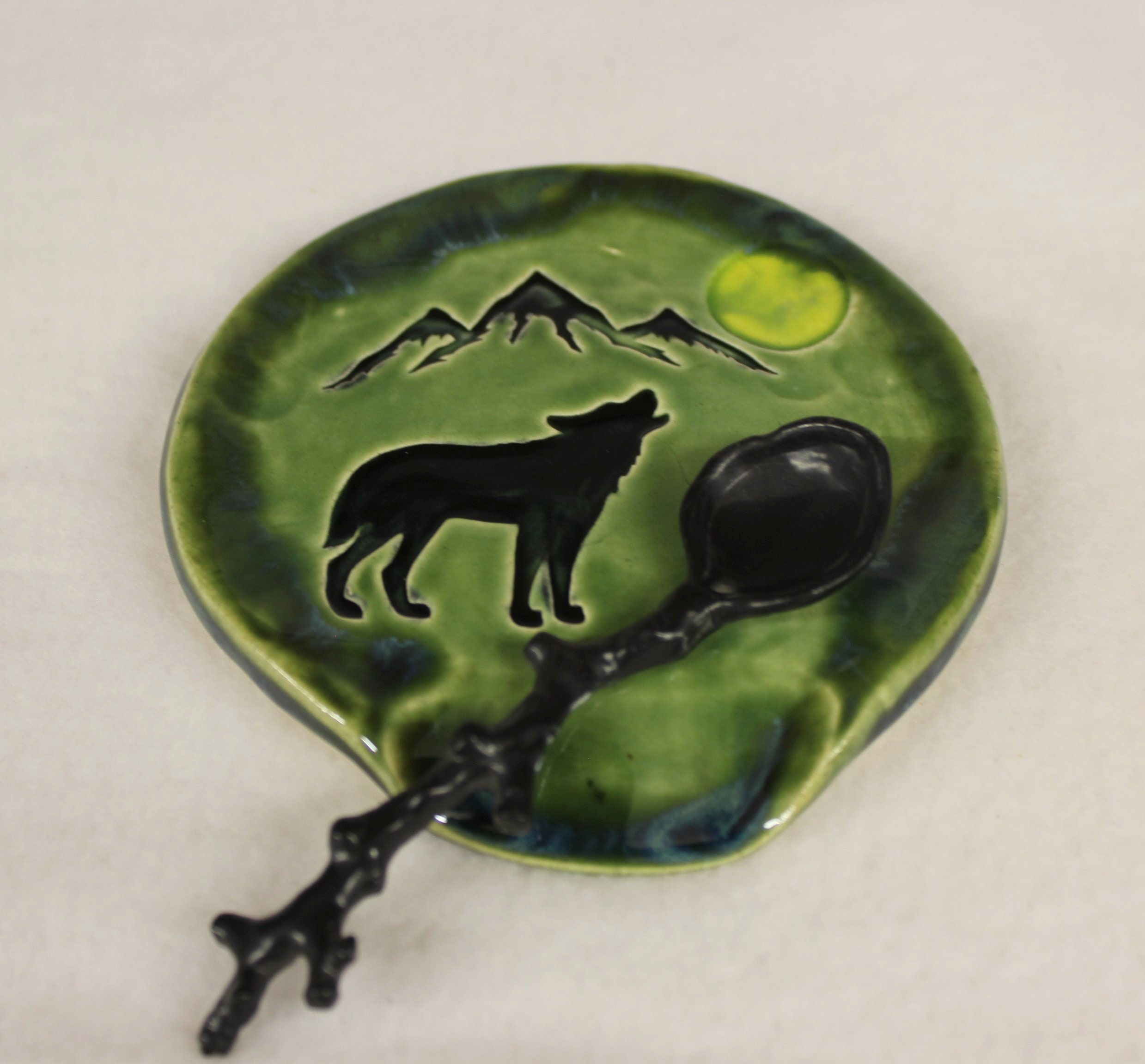 Mountain Wolf Howling at a Full Moon Ceramic Spoon Rest - Etsy