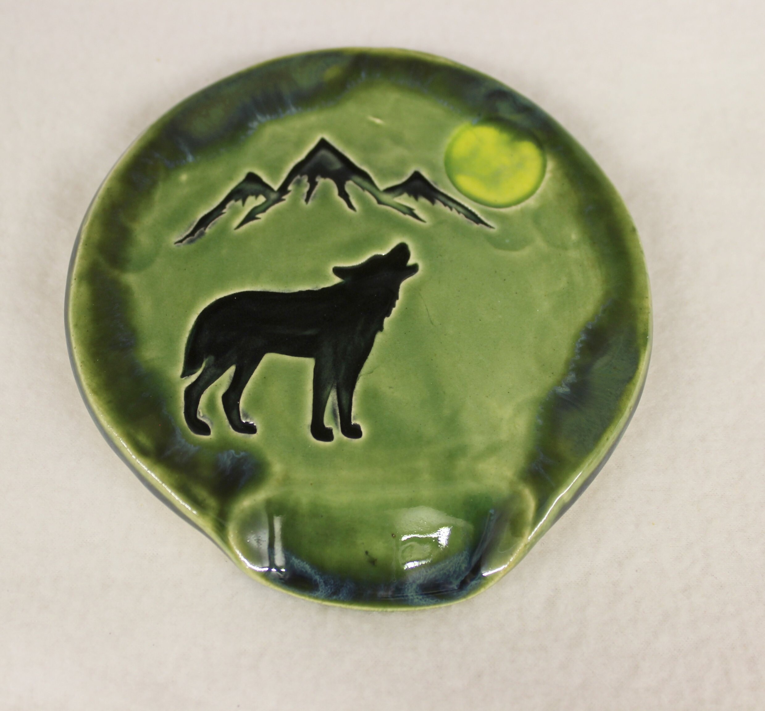 Mountain Wolf Howling at a Full Moon Ceramic Spoon Rest - Etsy
