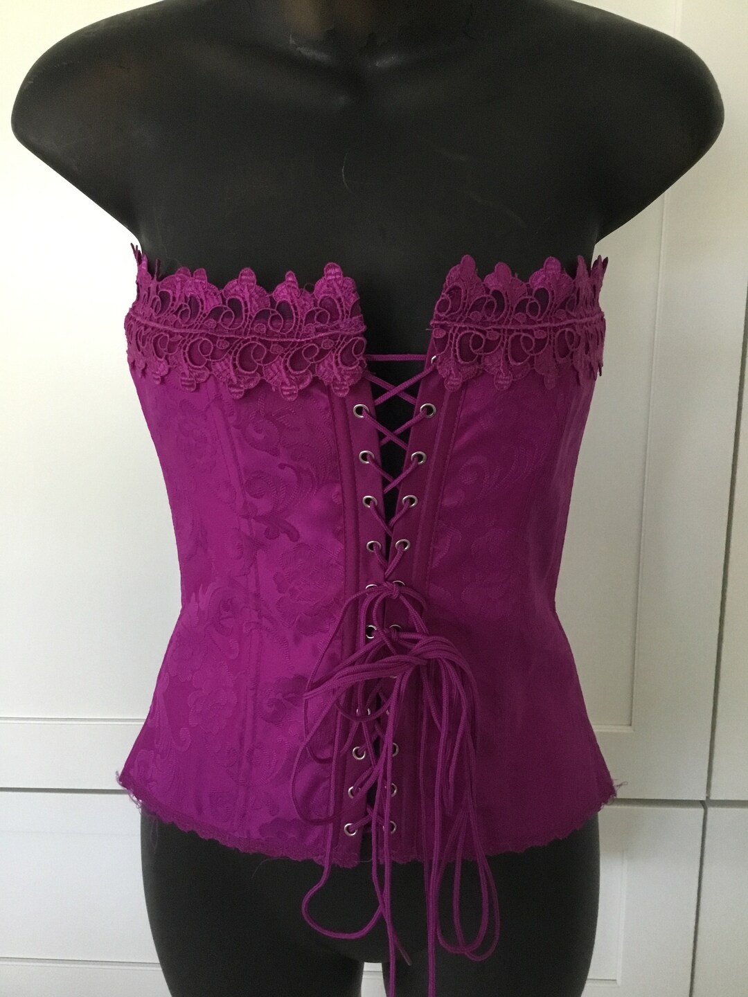 Corset/bustier Fredericks of Hollywood, Pin up Corset, Magenta Purple ...