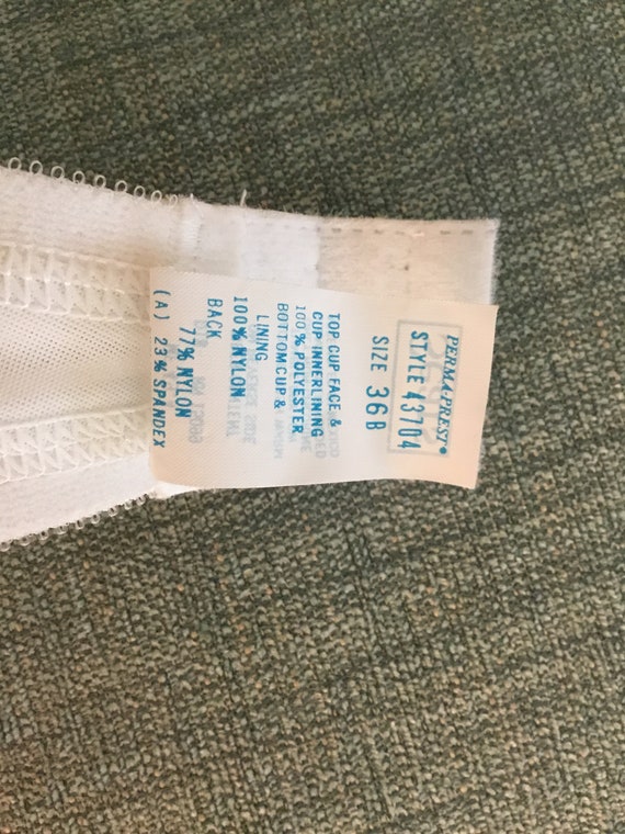 36 B 1960’s bra, midcentury bra, white 36B lace bra, … - Gem