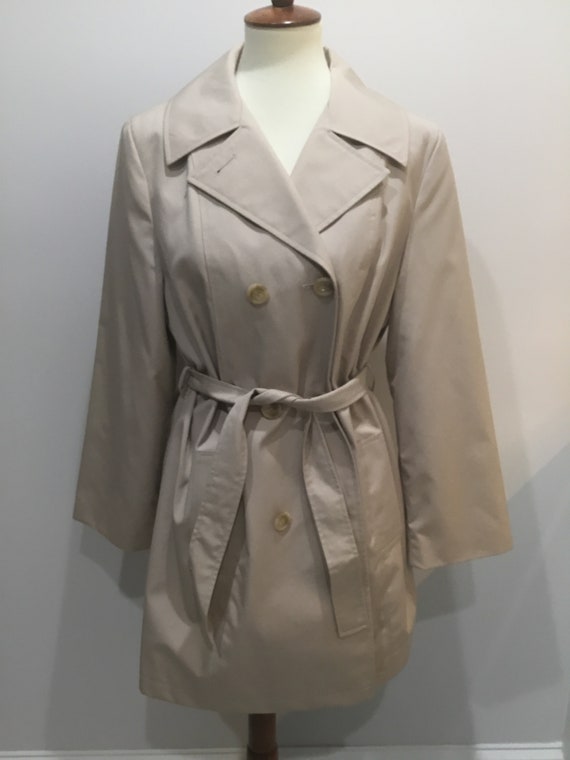 1970’s Beige Raincoat, MidCentury raincoat, Ladies 19… - Gem