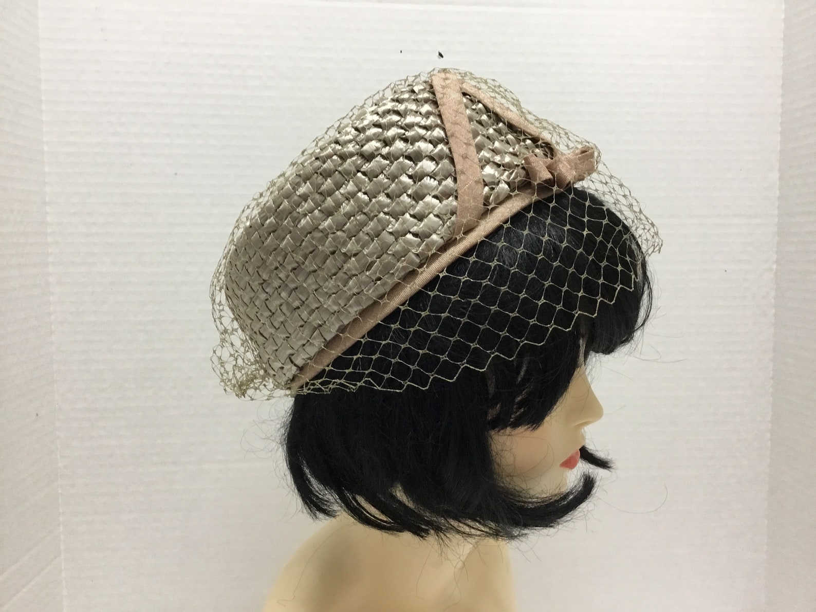 A 1960s Pillbox, Midcentury Hat, Beige Pillbox Style Hat, Cellophane ...