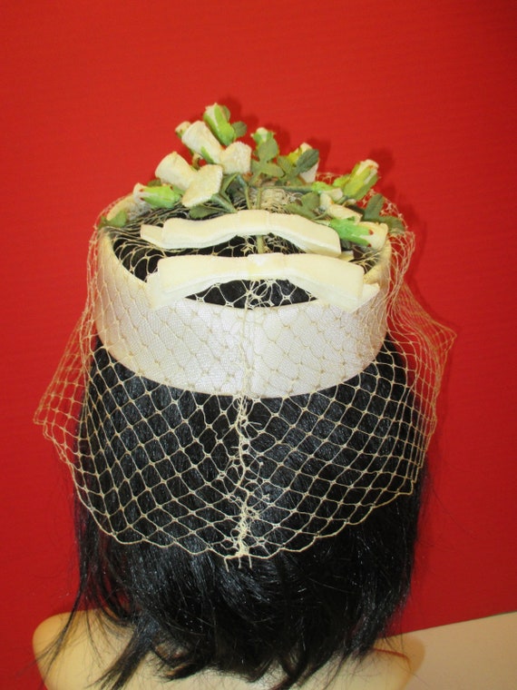 Pillbox style hat, midcentury wedding hat, 60s vinta… - Gem