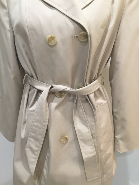 1970’s Beige Raincoat, MidCentury raincoat, Ladies 19… - Gem