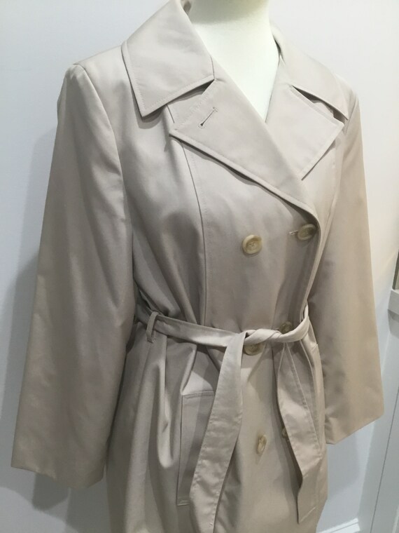 1970’s Beige Raincoat, MidCentury raincoat, Ladies 19… - Gem