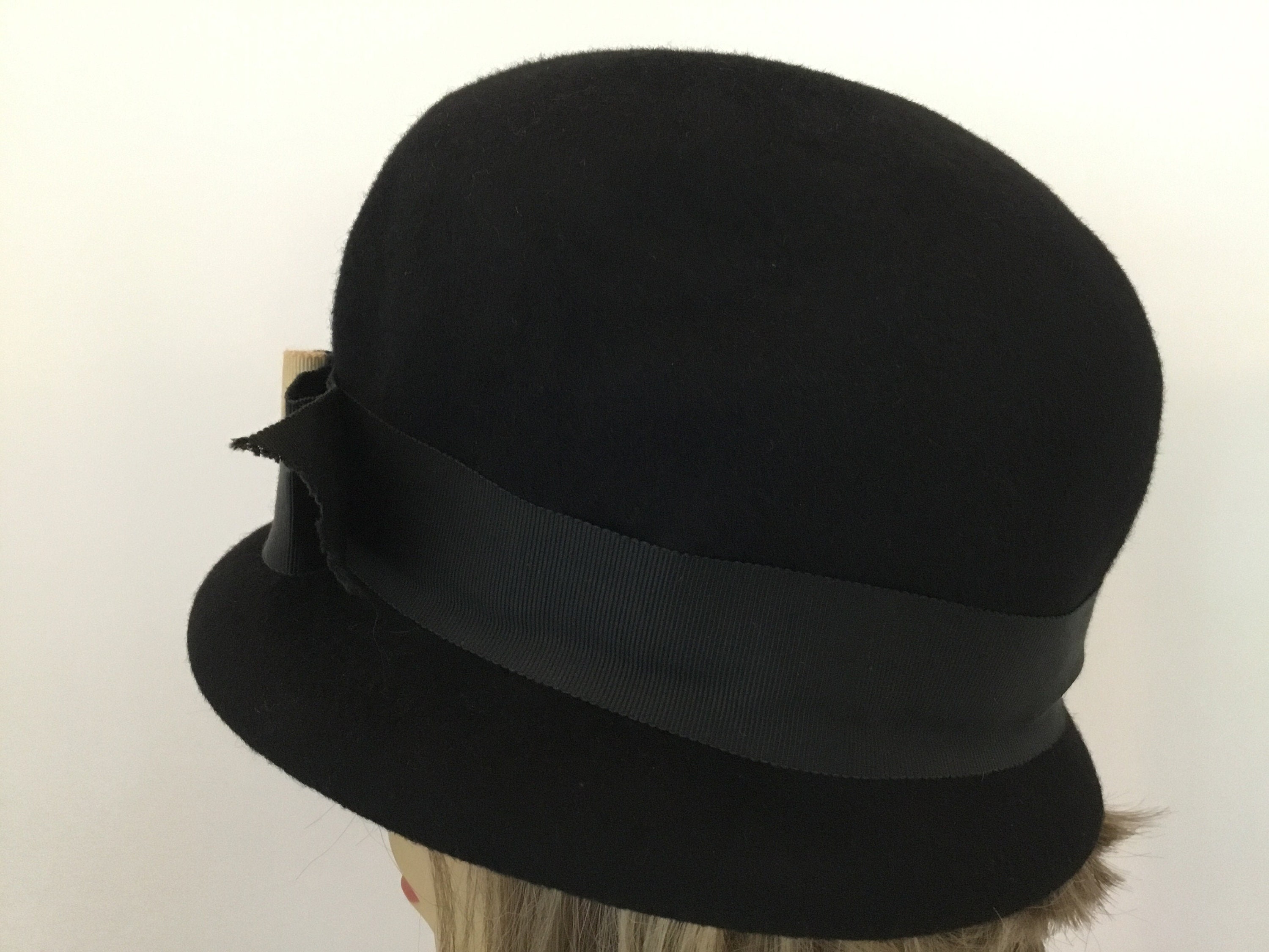 60s Does 1920s Black Cloche Hat, Wool Cloche, Henry Pollack New York ...
