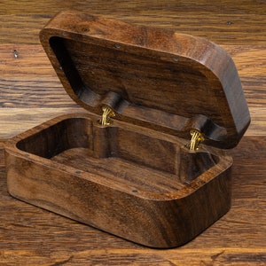 Artisan Handmade Walnut Box. High-end Keepsake Box. Handcrafted Wooden ...