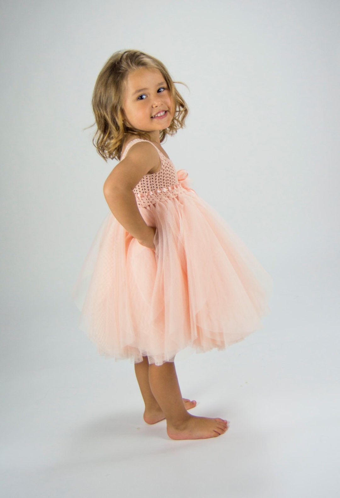 ELLA Peach Baby Tulle Vestido con cintura imperio y Stretch Crochet Top ...