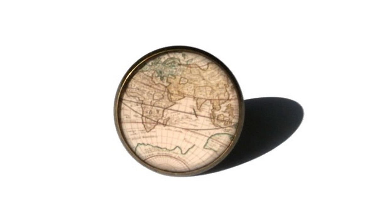 WORLD MAP RING Vintage map ring World traveler gift | Etsy