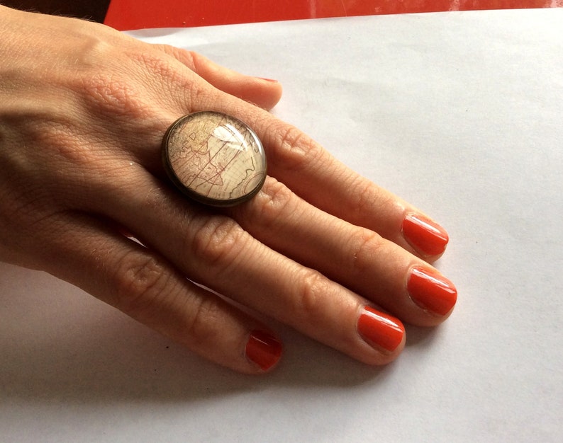 WORLD MAP RING Vintage map ring World traveler gift | Etsy