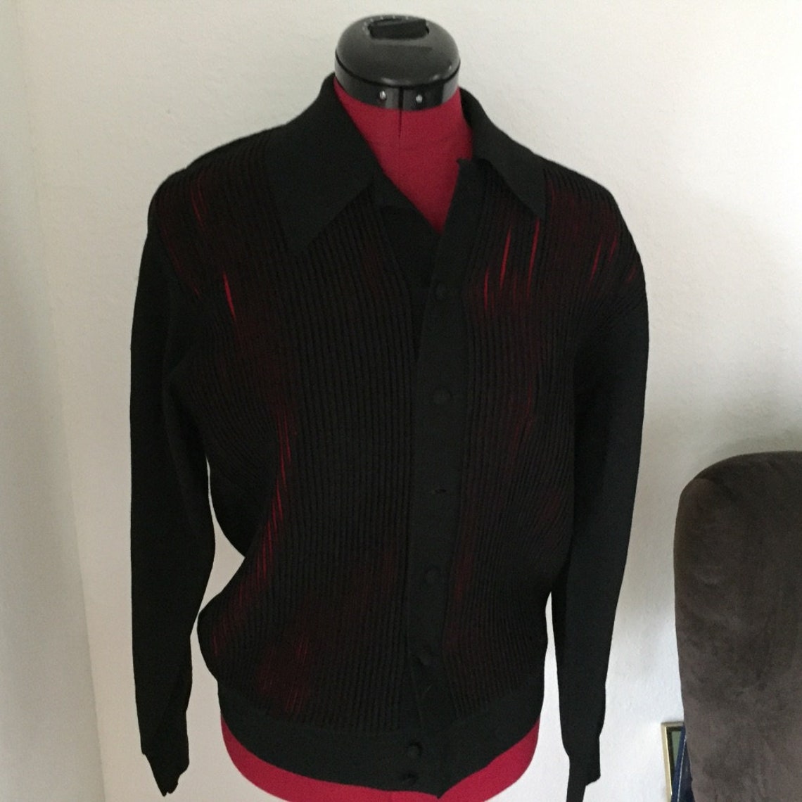 Black and red wool medium sweater | Etsy