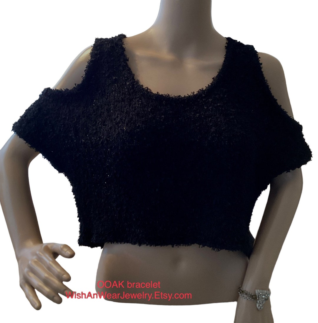 Super Cute Black Cropped Cold Shoulder Pullover Knit Sweater-shrug ...