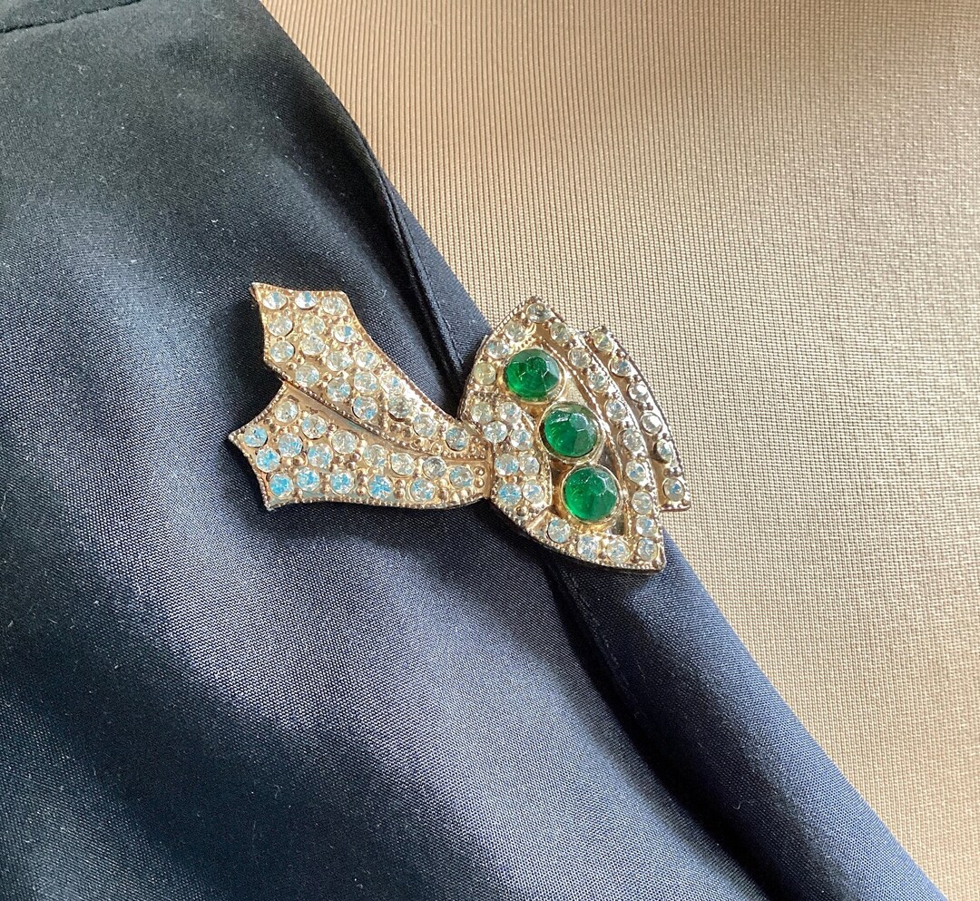 Vintage Signed Gold Dress Clip-signed APEX Art-clear and Emerald Green Rhinestones-antique Scarf ...