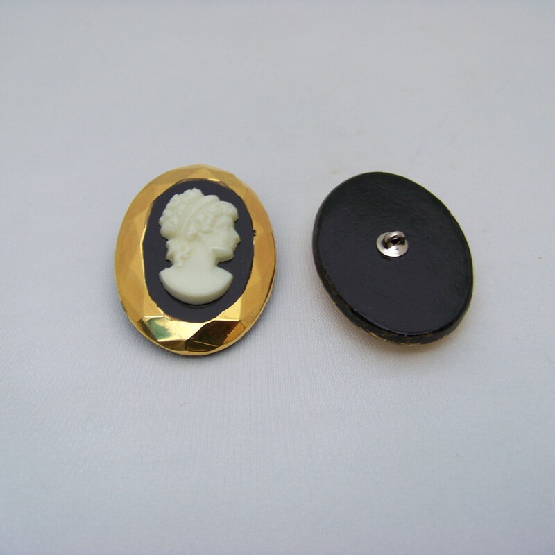 Cameo Buttons - Etsy
