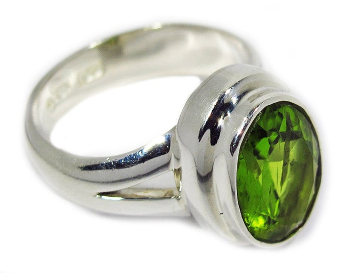 Peridot Ring in Sterling Silver. - Etsy