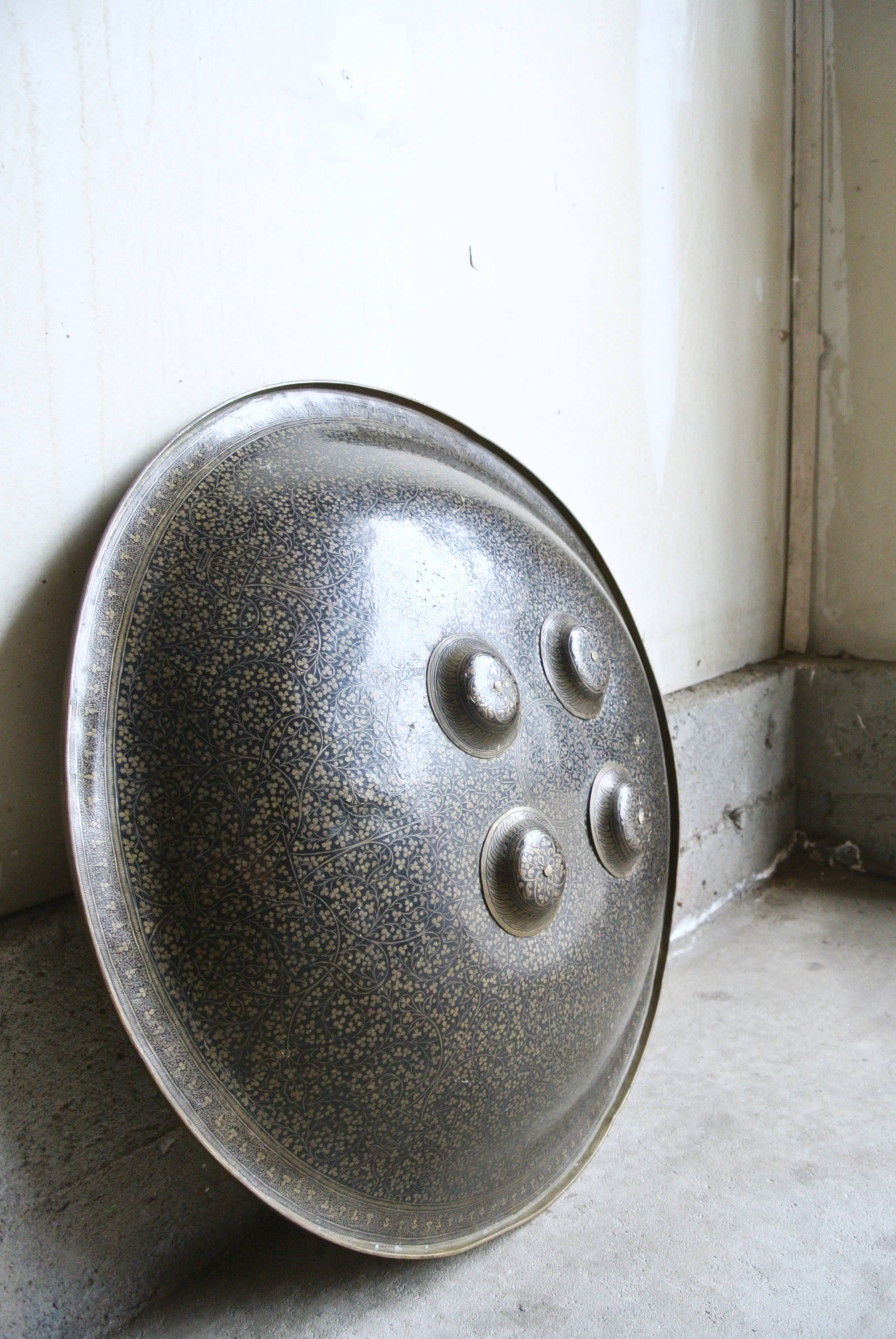 Stunning 19th Century Dhal Shield - 22" Dhal/sipar Persian Shield ...