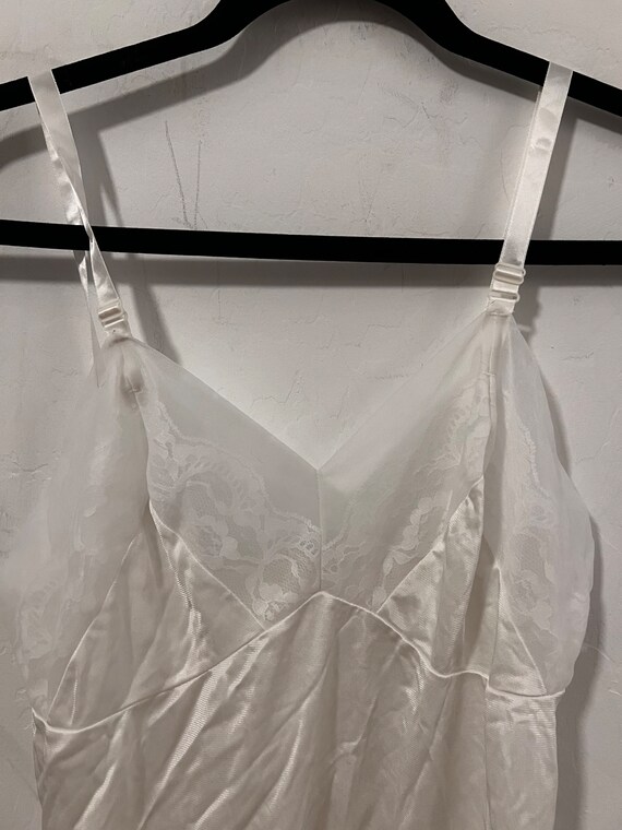 Vintage White Lace Undergarment Or Nightgown Gem