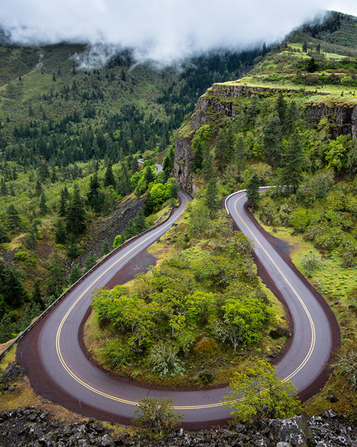 Rowena Crest Loops, Historic Columbia River Highway, Columbia Gorge ...
