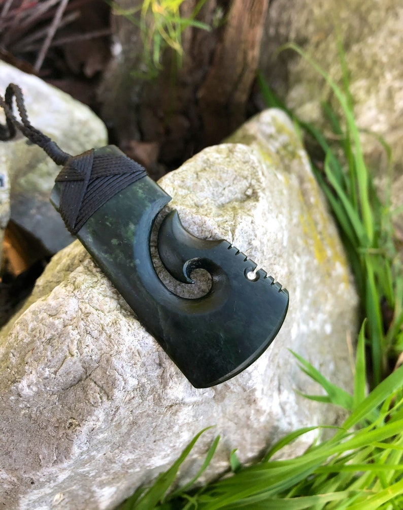 Pounamu greenstone nephrite jade maori toki fish hook | Etsy