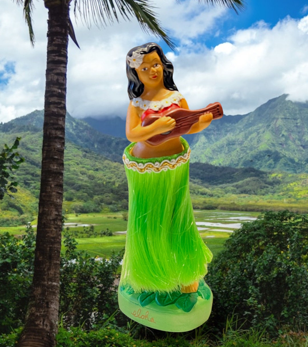 Vintage Hawaiian Wiggling Hula Girl Figure / New Hula Girl Dancer ...