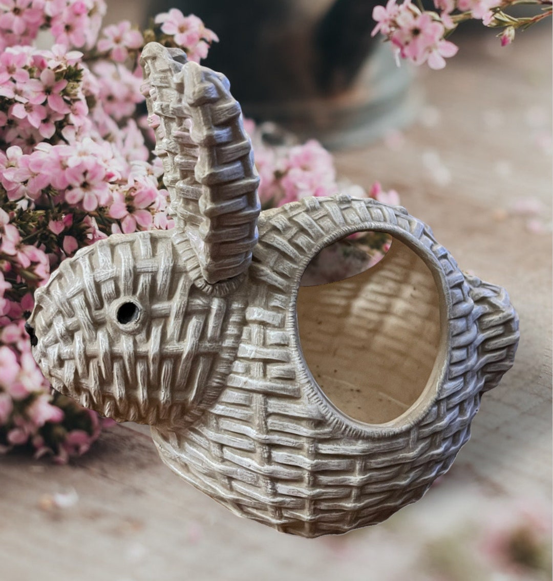 Ceramic Wicker Weave Design Bunny Basket / Tabletop Ceramic Woven Weave ...