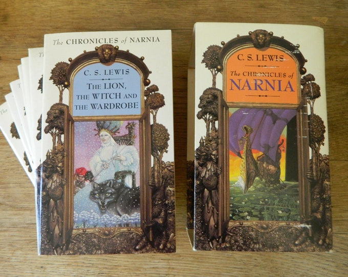 The Chronicles of Narnia by C.S. Lewis. Boxed Set of Children's Books ...
