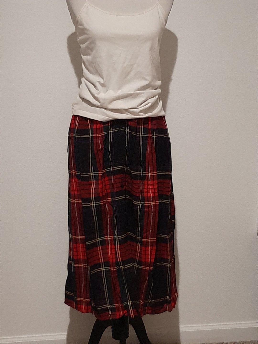 1980s-90s Womens Rayon Made in India Red Plaid High Waist Button Front ...
