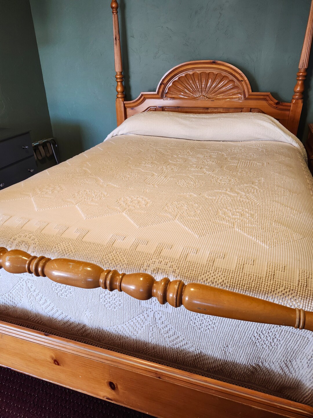 1960s-70s Fringed Ivory White Chenille Bates George Washington Choice ...