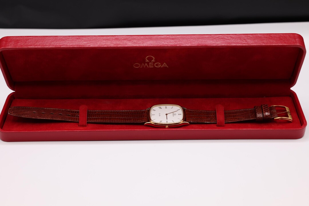 Authentic Ultra Thin Elegant NOS Omega De Ville Quartz 1377 Gold Plated ...