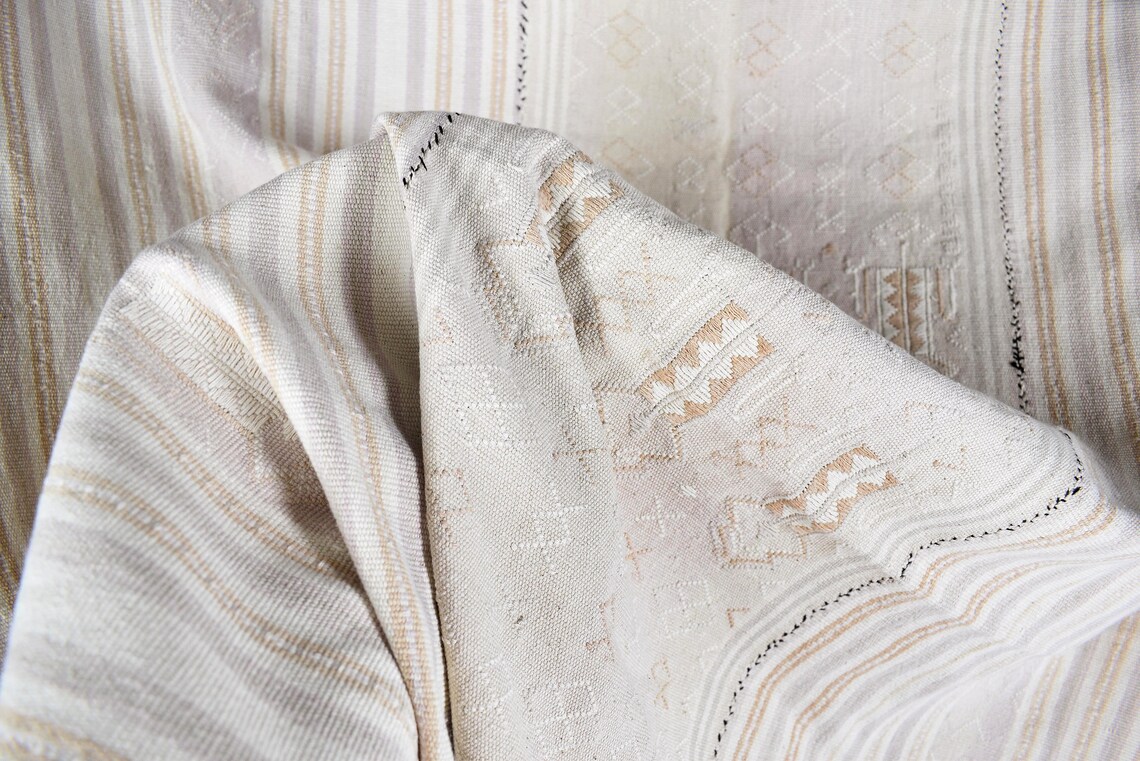 Timor handwoven embroidered cotton textile Indonesian tribal | Etsy