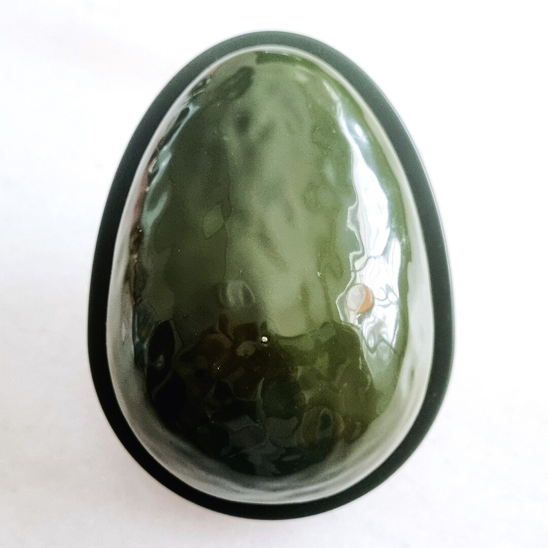 Vintage Green Avocado Trinket Box | Joie's Avocado Food Storage Pod ...